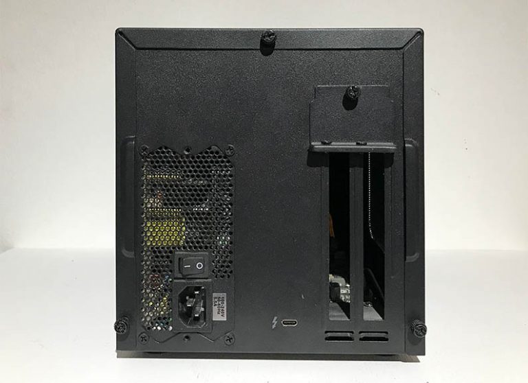 Onboard Graphics vs Dedicated Graphics Cards (Pros & Cons)