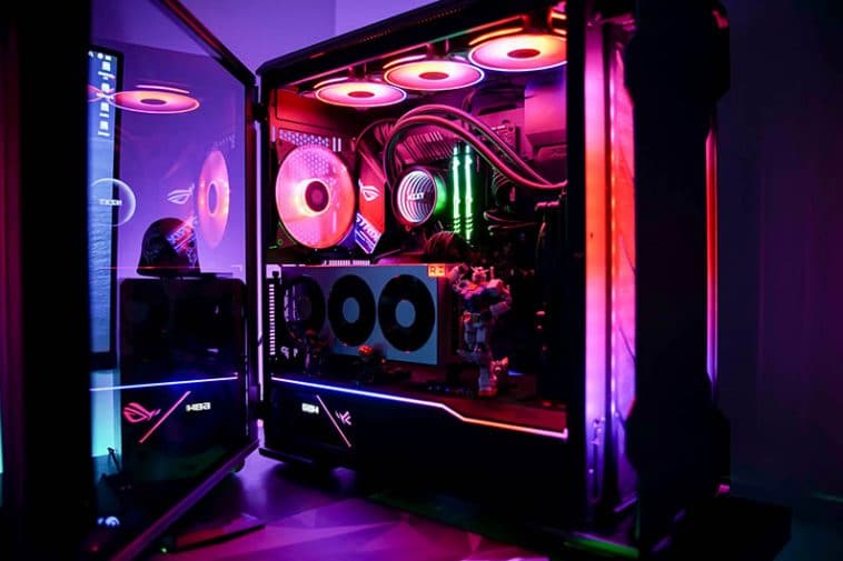 144Hz vs 165Hz: Pros, Cons, & Differences - Cybersided